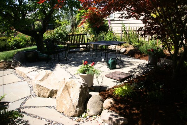Flagstone Patios: A Stylish Choice for Your Outdoor Space - Build ...